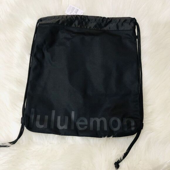 lululemon athletica | Bags | New Lululemonlightweight Gym Sack ...